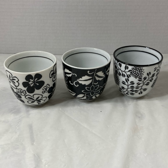 Pier 1 | Kitchen | Pier Sake Green Tea Cups Set Of 3 Black And White ...